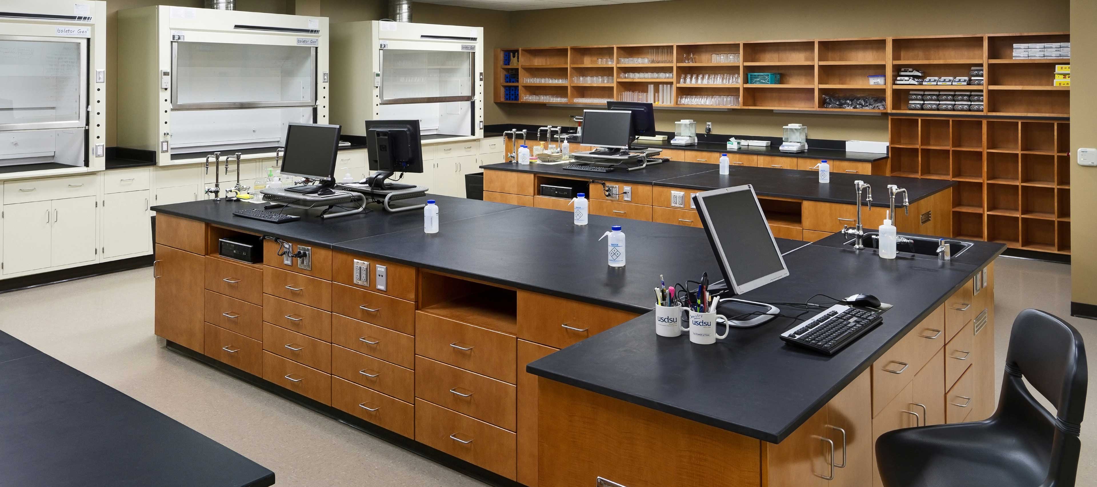 Architecture Inc - University Center Science & Technology Classroom ...