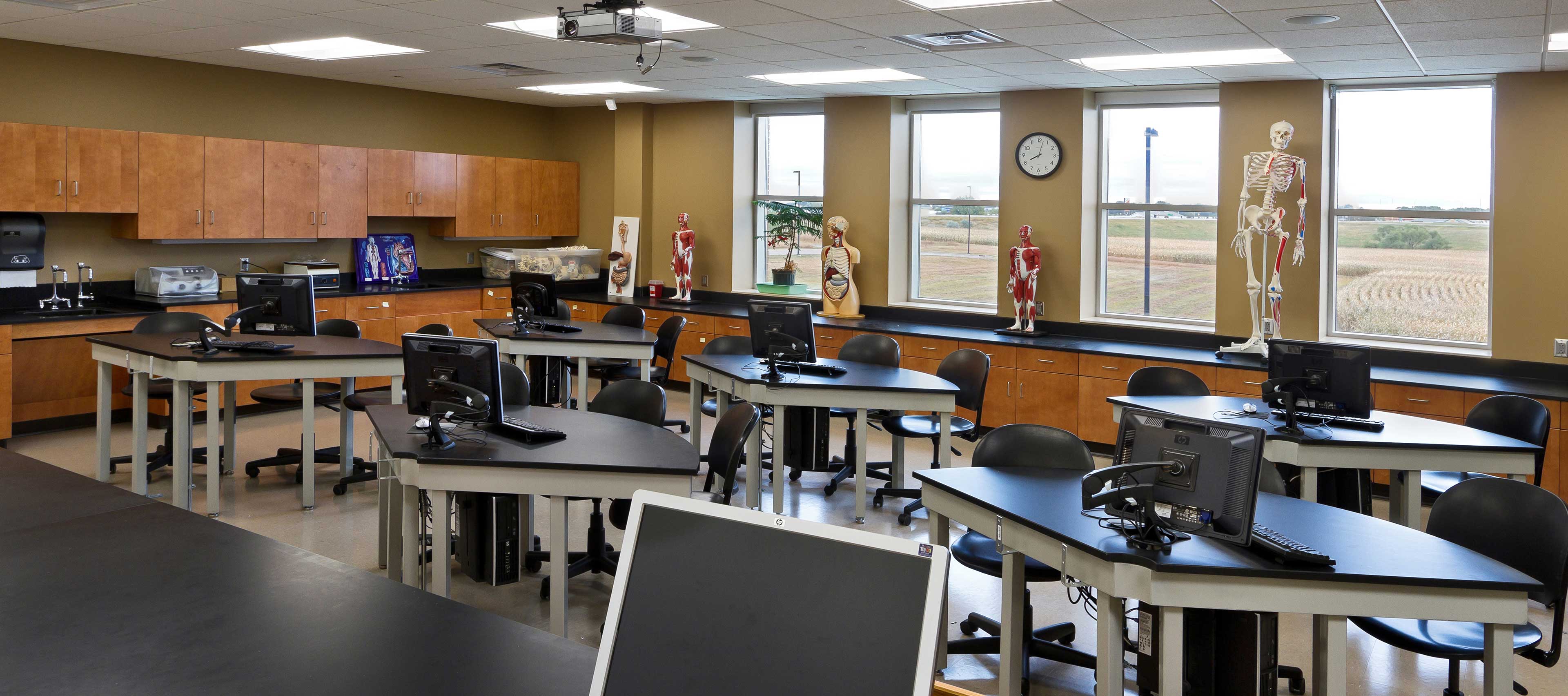 Architecture Inc - University Center Science & Technology Classroom ...